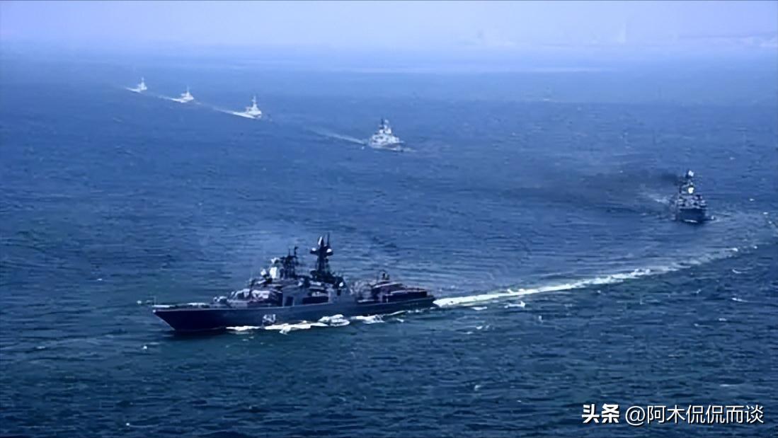 The warships of the 10 ASEAN countries assembled in the South China Sea ...