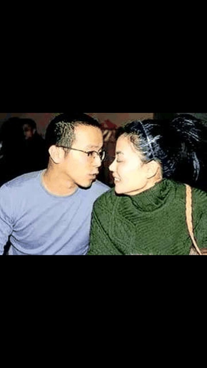 Li Ao described Faye Wong as a "foolish woman learning Buddhist ...