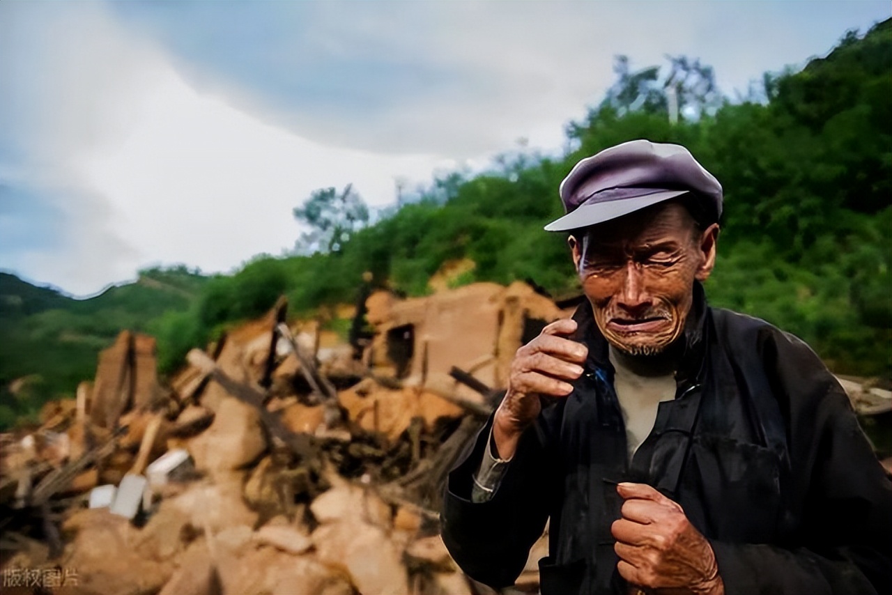 The 78-year-old father cried: I was miserable and uncomfortable when ...