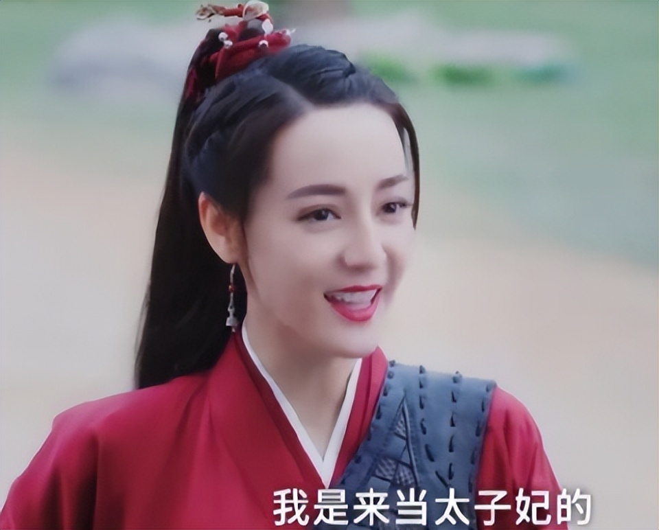 Reba's embarrassment covering his chest reflects the actor's ...