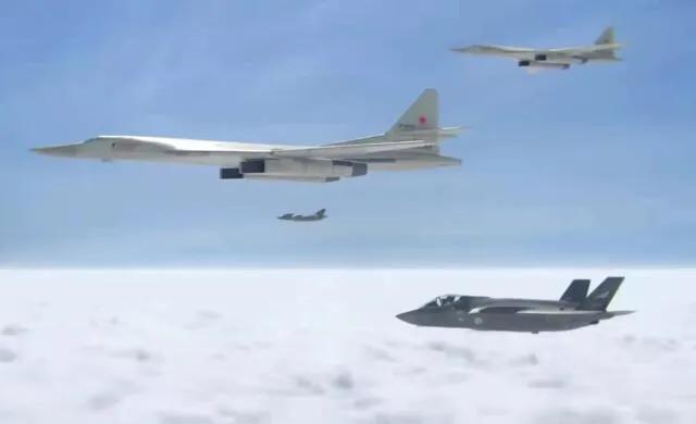 The world's fastest intercontinental strategic bomber-Russian Tu-160 ...