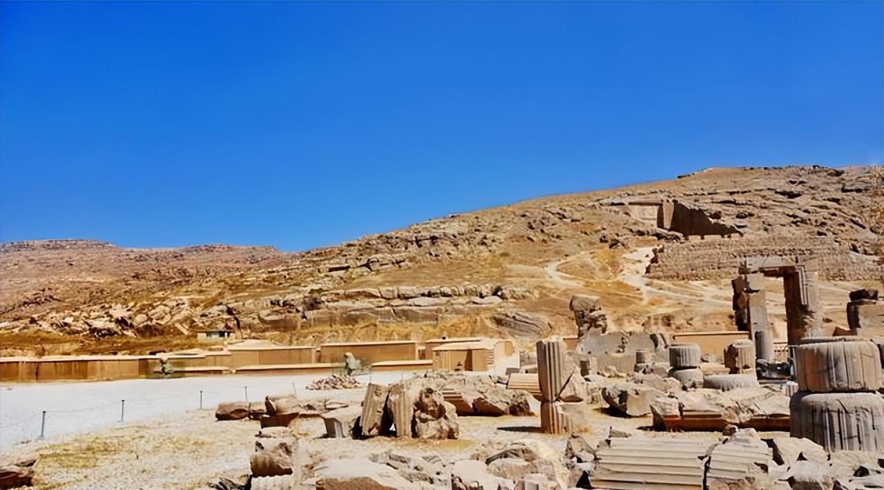 Ancient Ruins and Archaeological Sites in Iran: History, Research and ...