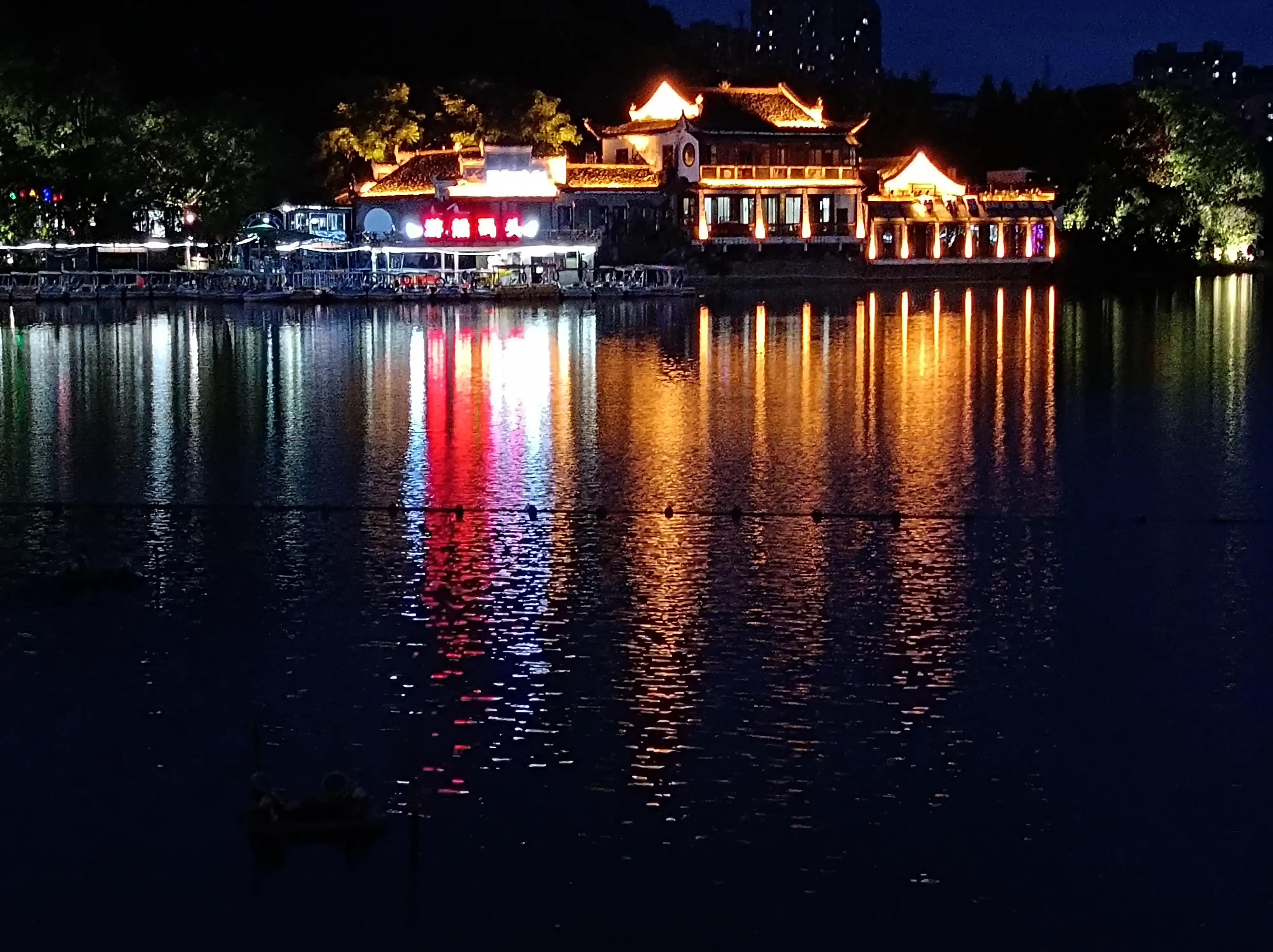 Chenzhou self-driving deep tour (9) old and young - iNEWS