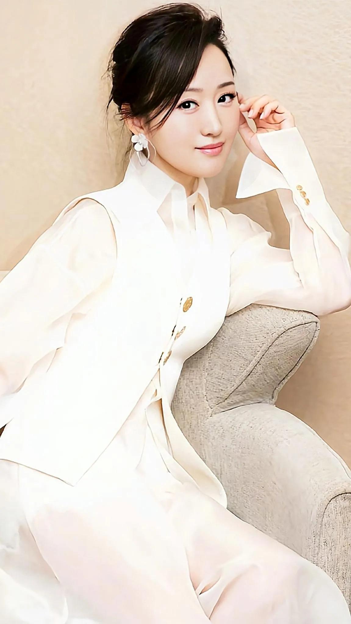 Share beautiful pictures, Yang Yuying - iNEWS