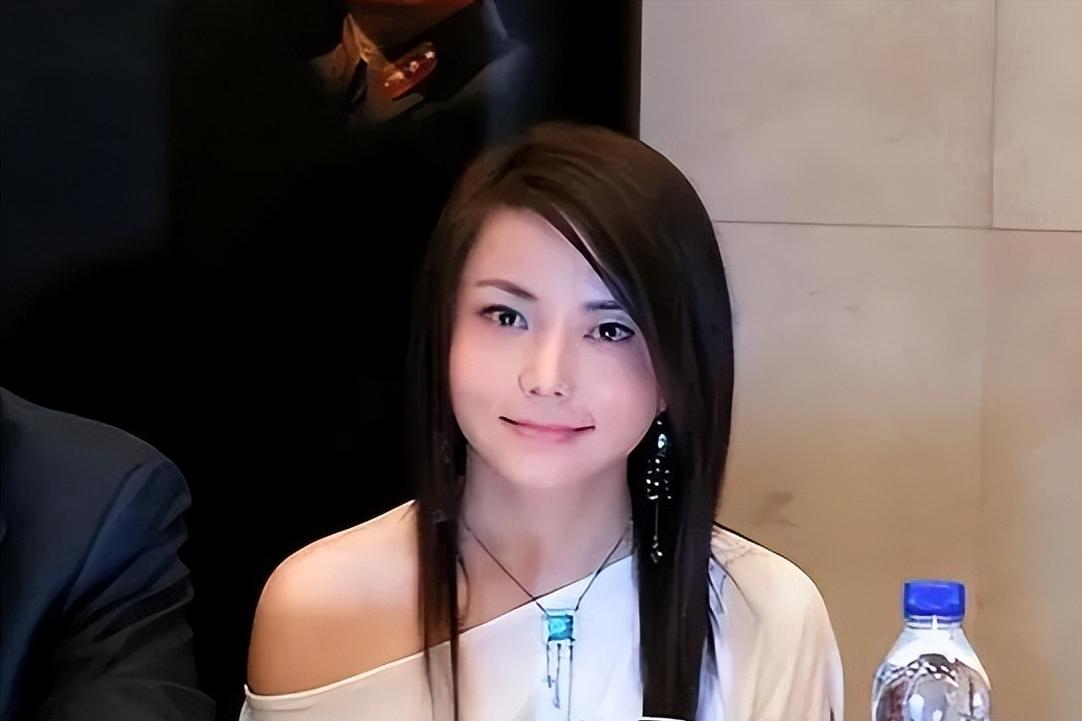 Li Yu died of cancer 13 years ago, her boyfriend Wang Yu has already ...