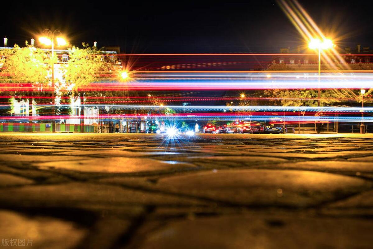 Use long exposure to capture the trajectory and movement of street ...