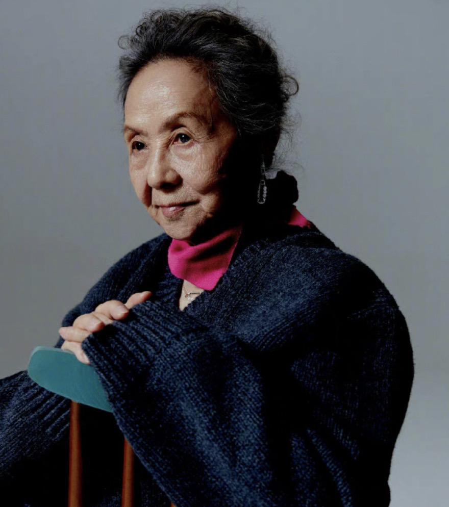 Acting officially at the age of 72, became popular at the age of 78 ...