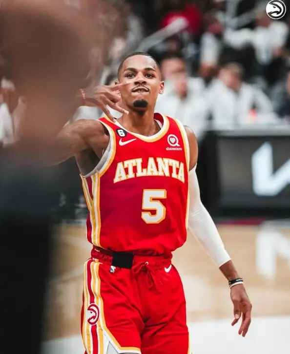 Eagles name: Trae Young and Murray have conflicts, Murray and Tre Young ...