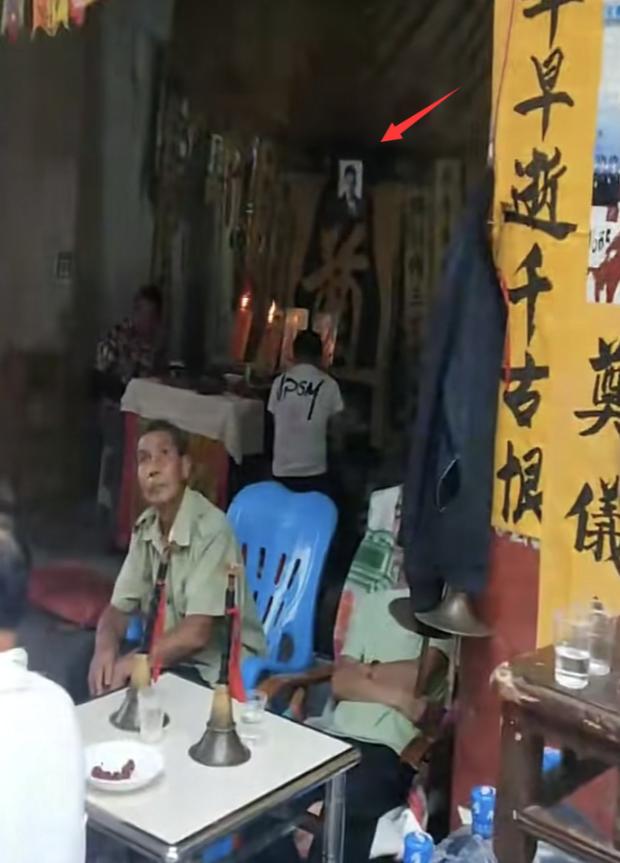 Singer Zhang Heng is far away from death, relatives play mahjong in a ...