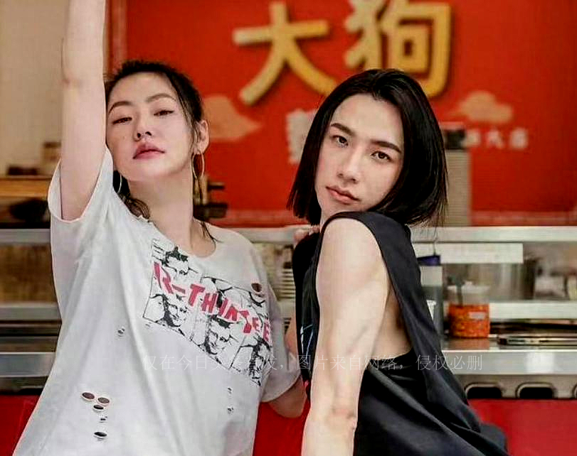 Little S's second daughter looks very different from her biological ...