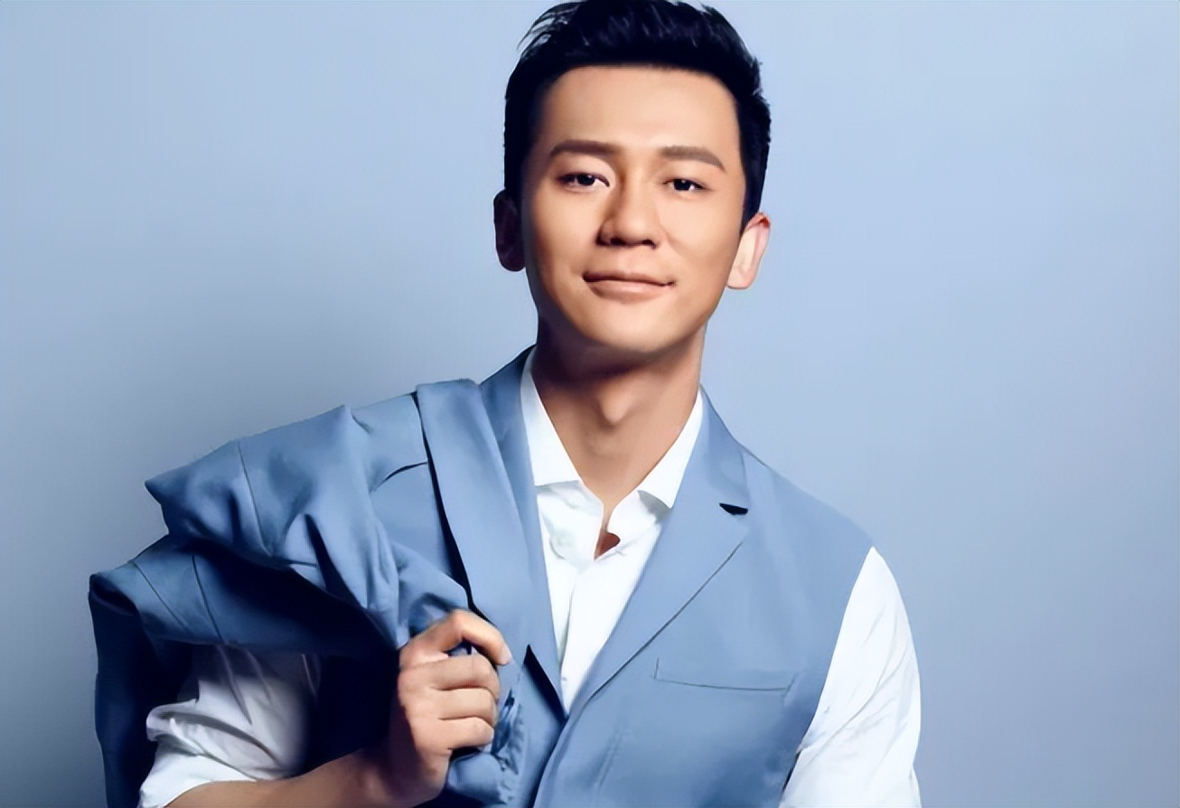 Feng Xiaogang angrily scolded Li Chen for "getting out of the entertainment circle", but was ...