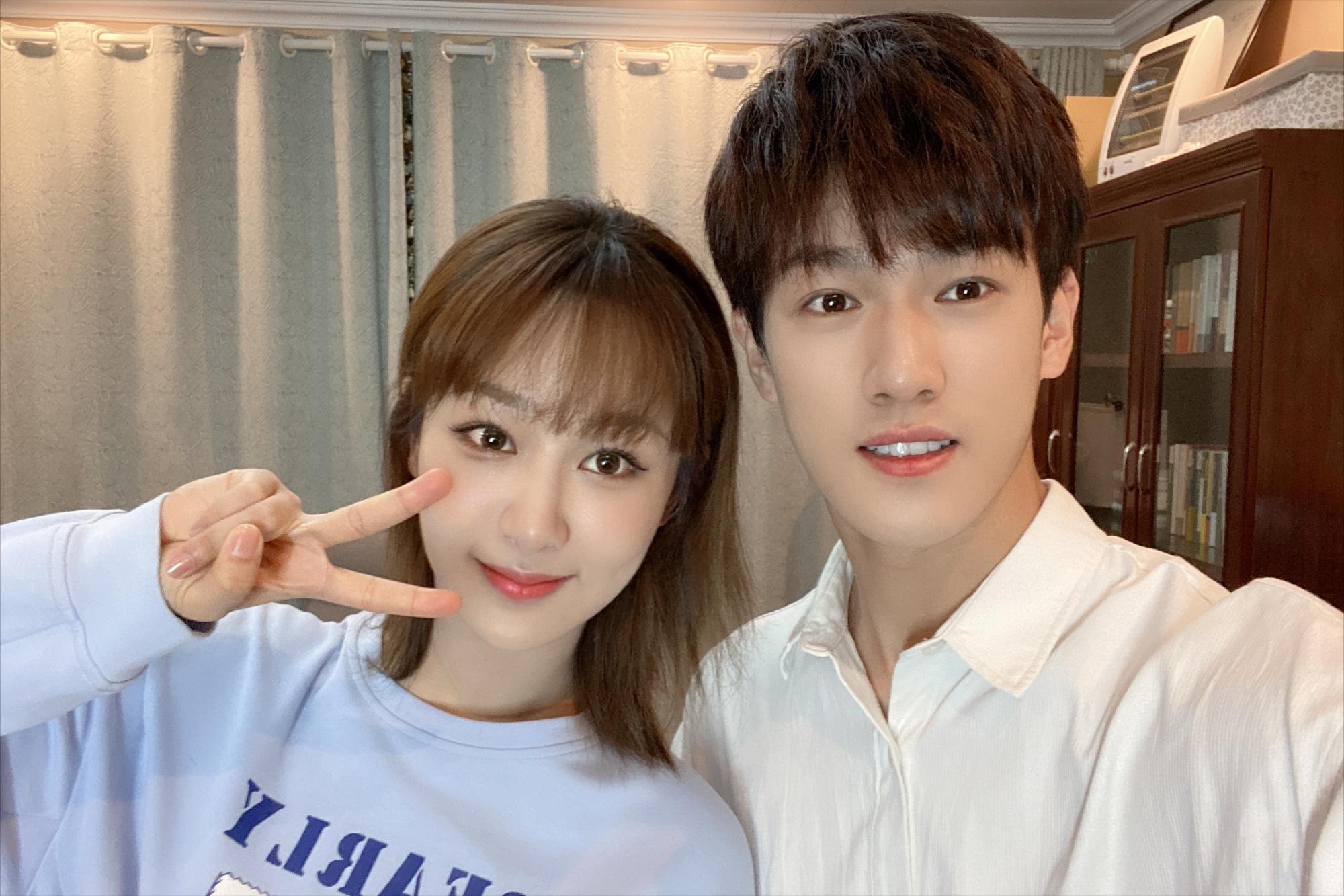 Yuan Shanjian of "Bright Stars" was ridiculed for running away at the airport outside the play ...