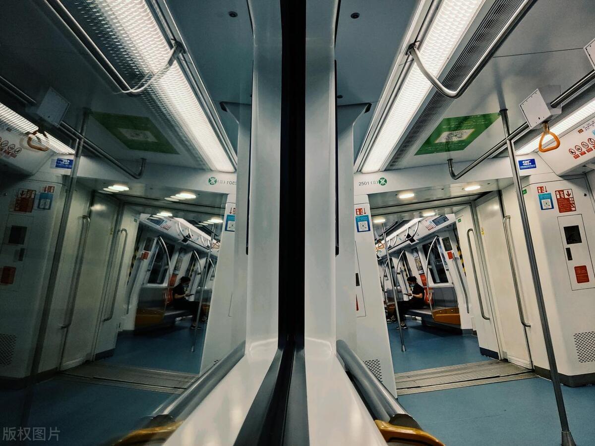 Should humans invent a time machine? - iNEWS