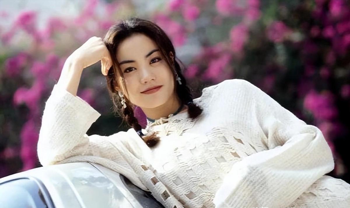 He married Dou Ying, loved Xu Jinglei, betrayed Gao Yuanyuan, fell in ...