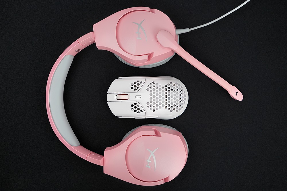Pink and white CP closes the distance HyperX pink and white game ...