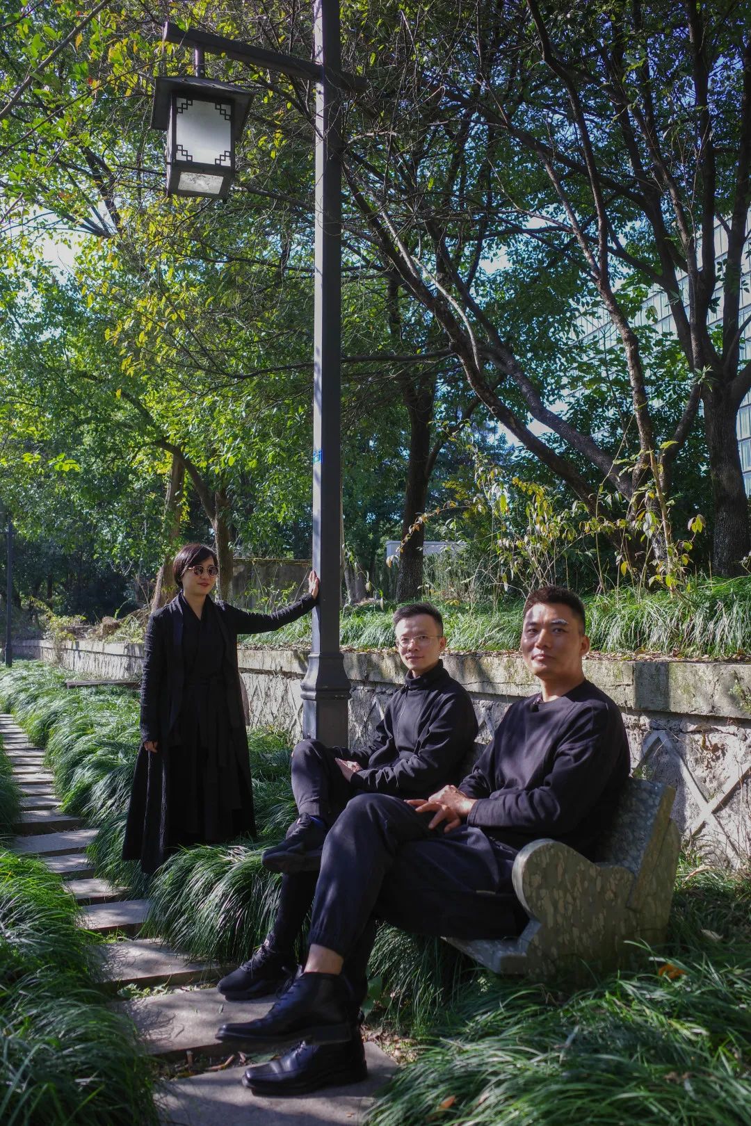 Walking into a miniature version of Hangzhou, the hidden particles of ...