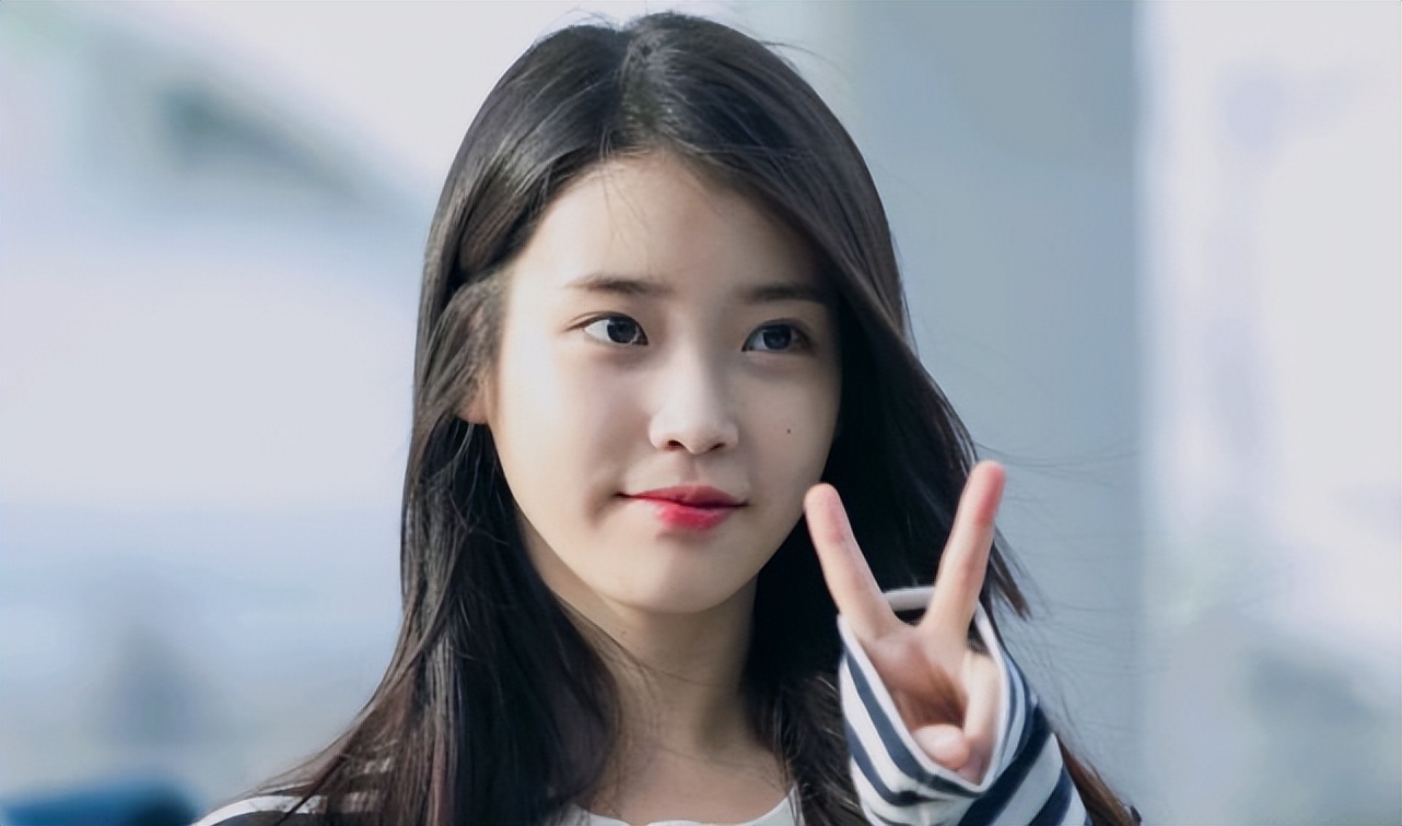 South Korea's "national sister", how sweet is Li Zhien, a cat girl? - iNEWS