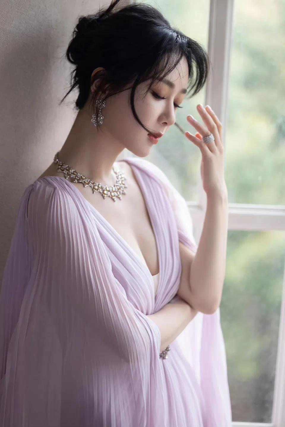 Sister Yang Zi - iMedia