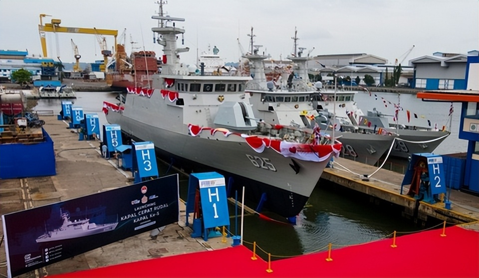 The Indonesian navy and air force have thrown out large-scale arms ...