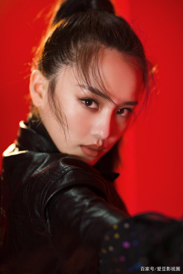 Actress Luo Qiuyun is young and beautiful, and her ancient costume is ...