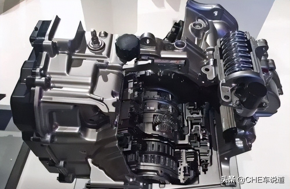 Relying on the most advanced E2XX platform and 2T9 power, this car ...