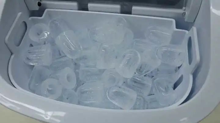 Ice out in 8 minutes, this low-power ice maker is suitable for office ...