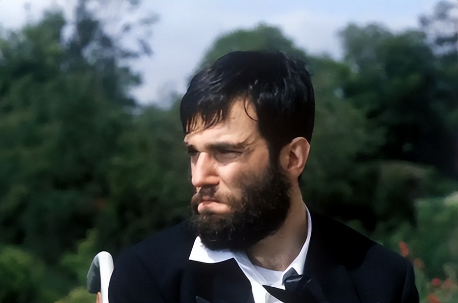 What shooting techniques and aesthetics were used in the movie "My Left ...