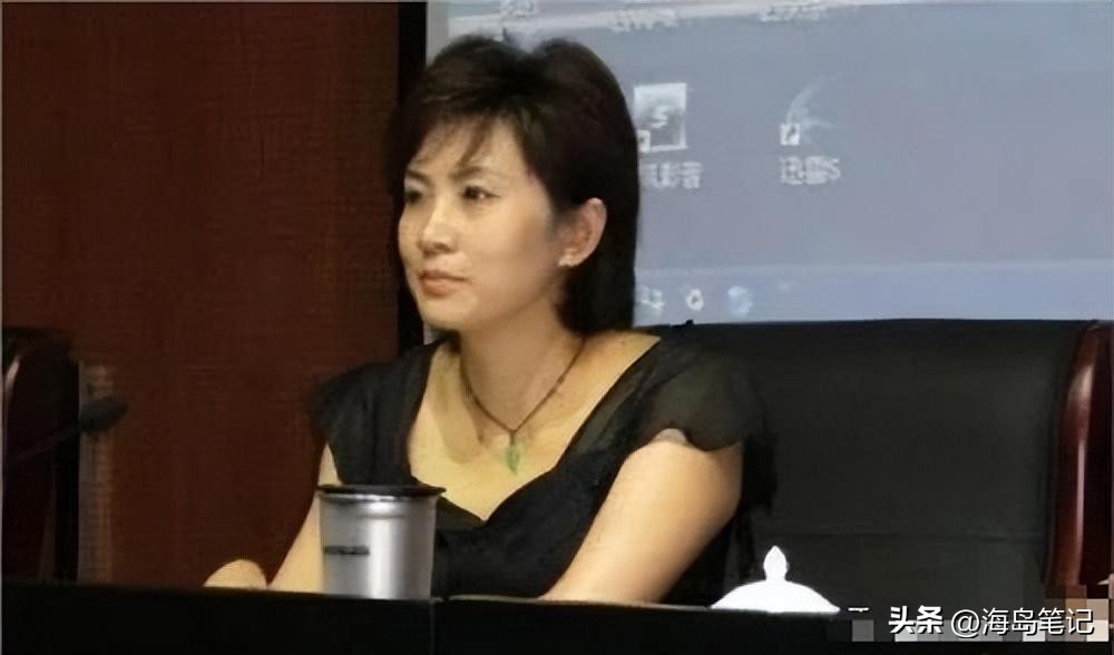 Accompanying more than 40 leaders to sleep with Jiang Yanping, a ...