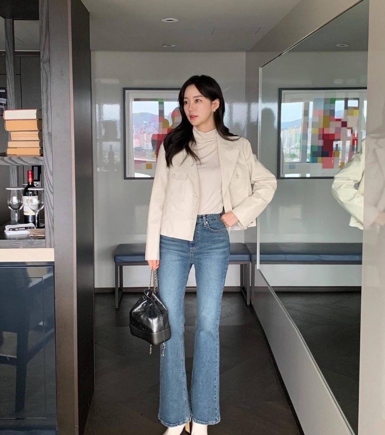 Ins fashion blogger ujee's simple and comfortable basic style wears ...