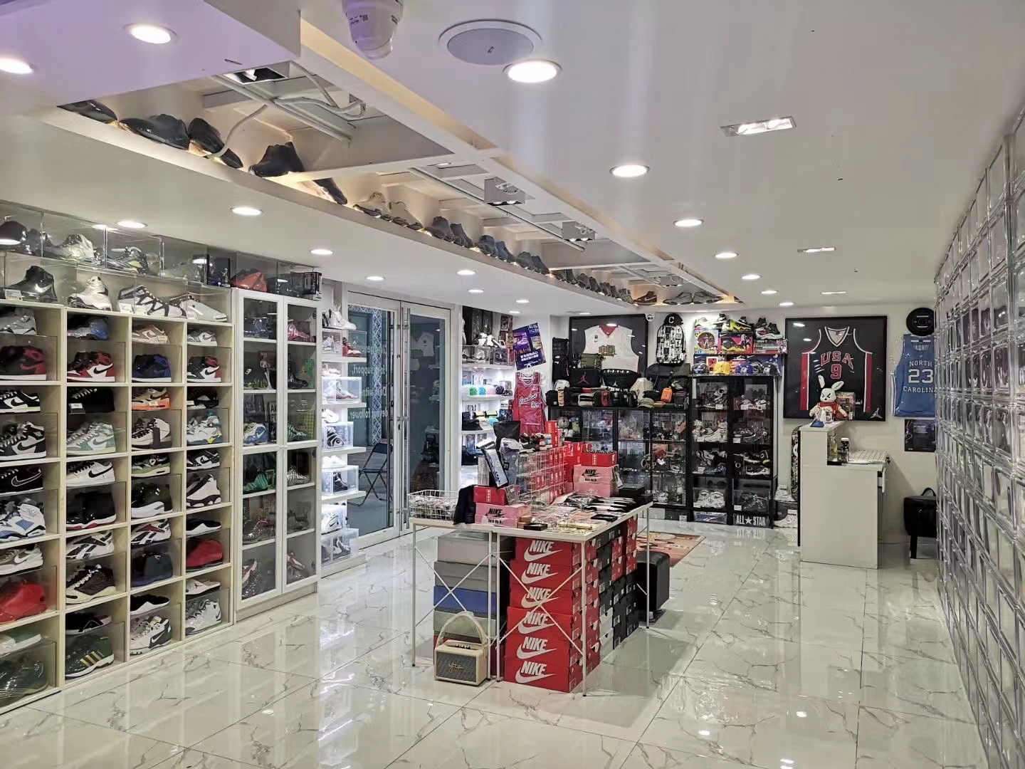 The first generation of Jordan shoe collectors, the inheritor of ...