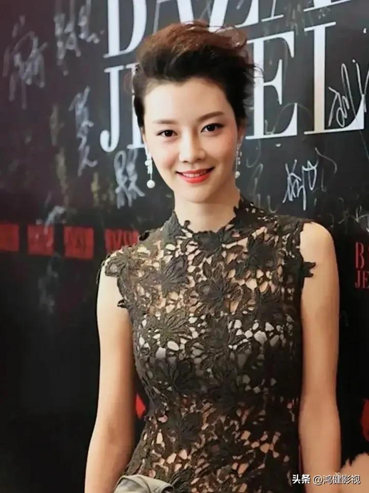 Actor Che Xiao, with beautiful and three-dimensional facial features ...