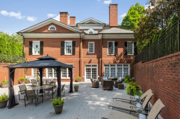 Diva Mariah Carey sells her Atlanta mansion - iNEWS