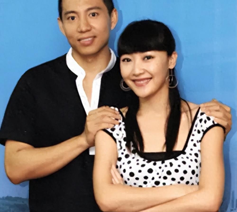 The famous actor Gu Zhixin was trampled by a horse at the age of 34 and ...