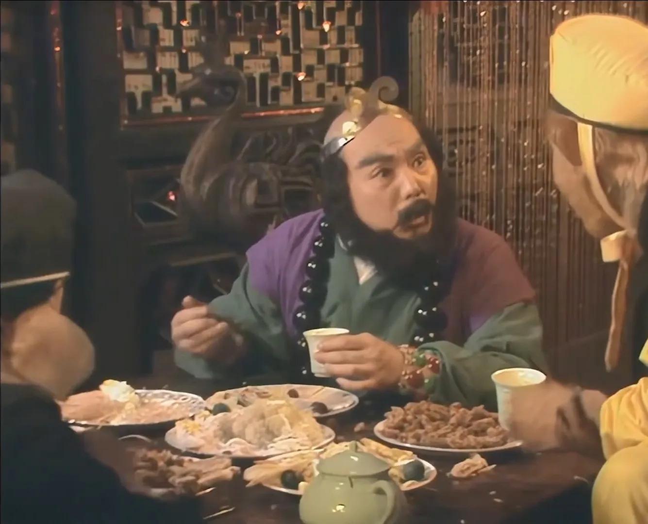 The comparison of the state banquet in "Journey to the West", the ...