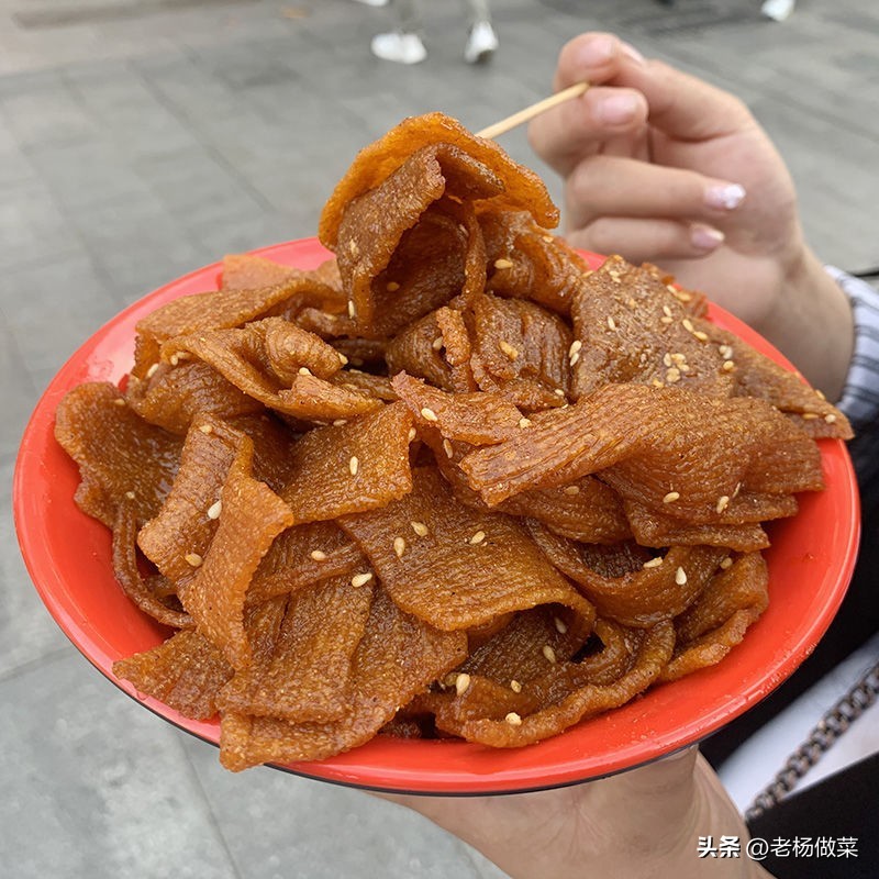 3 women from Sichuan met to go to Ningxia, ordered 4 dishes and 2 wine ...