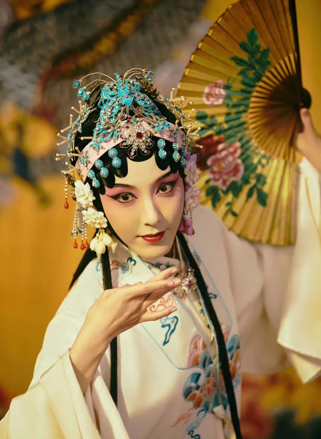 Actor Zeng Li: Known as a once-in-two-hundred-year beauty, why is she ...