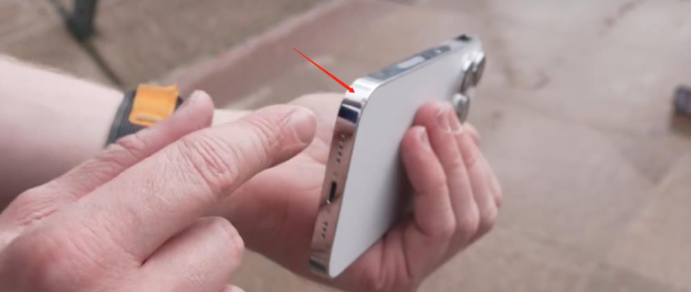iPhone 15, Pro, shattered into pieces in the drop test, is this the ...