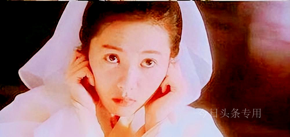 The ceiling in appearance, five classic movies in which Li Lizhen ...