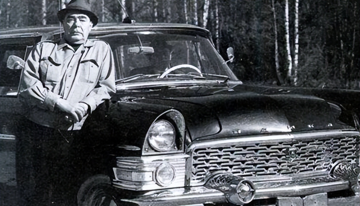 Why did the Soviet Union have a privileged system? How did it drag down ...