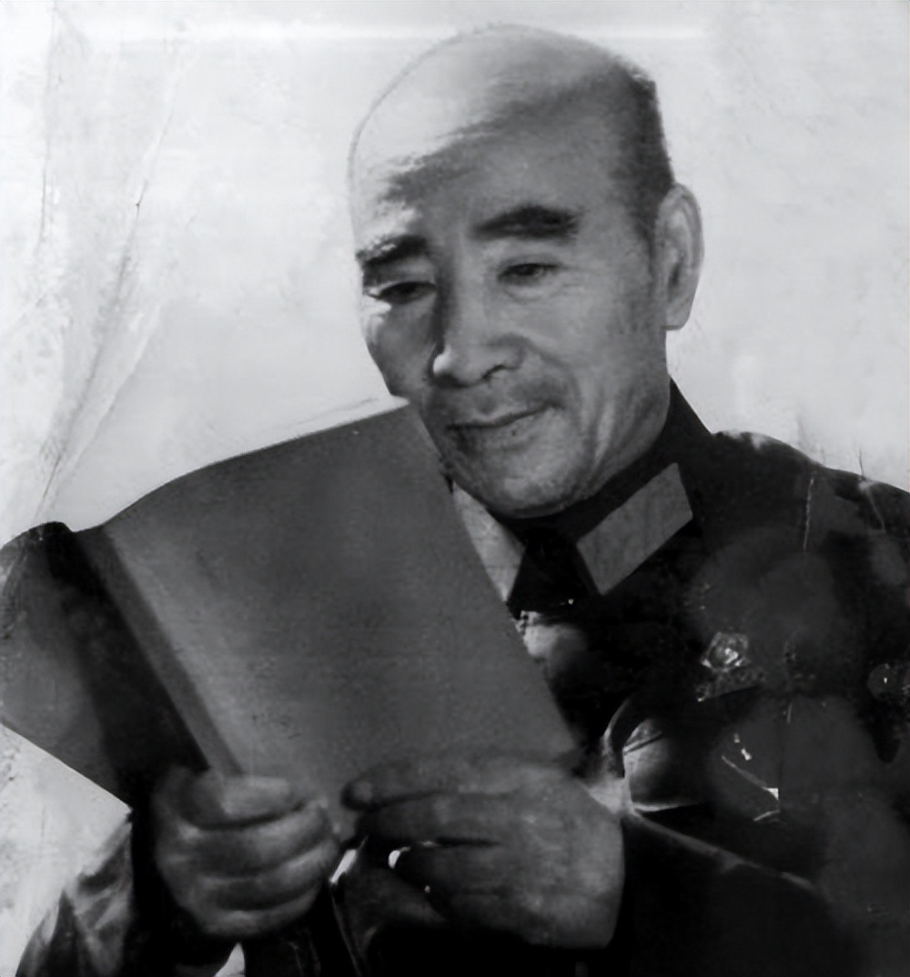 Jiang Qing took pictures of Lin Biao, and Lin Biao went against his ...