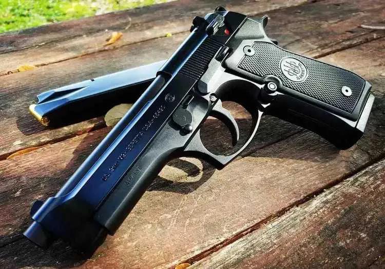 It is no accident that the M9 pistol can win the reputation of the world's first pistol - iMedia