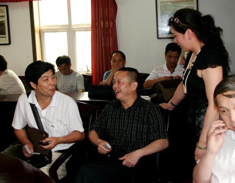 A Brief Analysis of Yi Xinsheng's Cursive Script "Ouyang Xiu. Elements ...