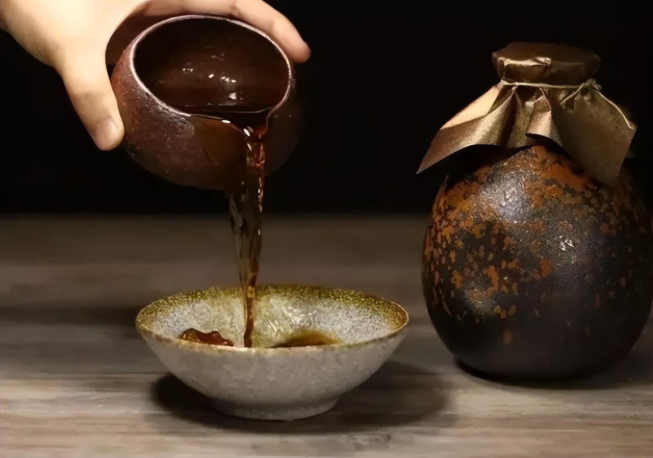 Yellow wine with a history of thousands of years is rarely drunk today ...