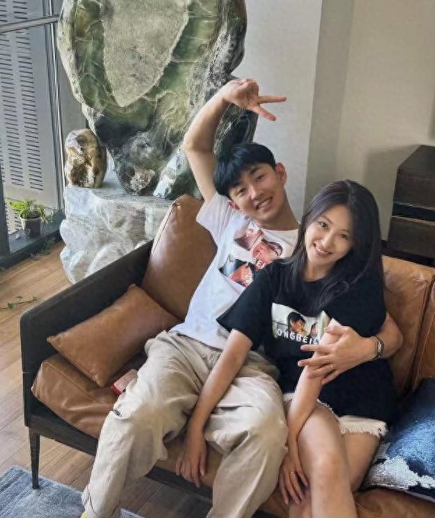 Wang Yanlin's love nest of Adjani was exposed, with shoes covering a ...