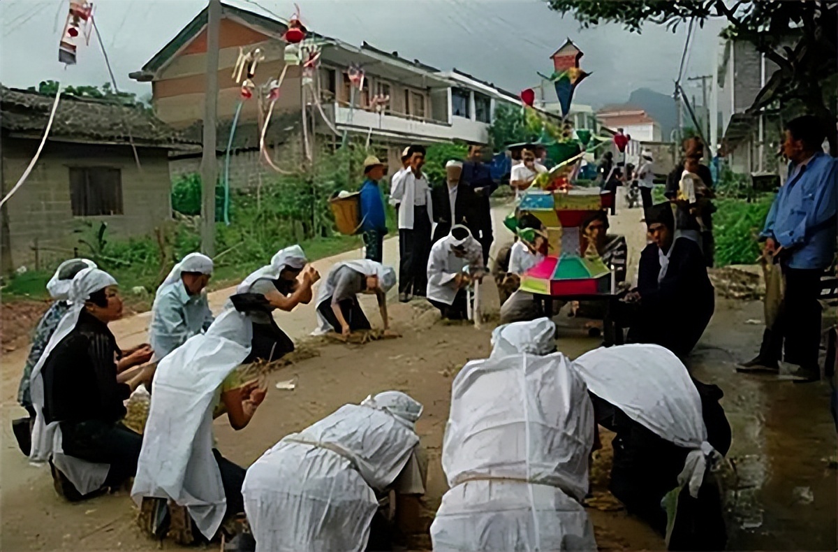 In Chinese funeral culture, the "Qiqi Funeral Custom" is not without ...