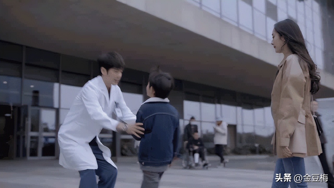 "Thank You Doctor" Quarrel during the day, date at night, Bai Zhu ...