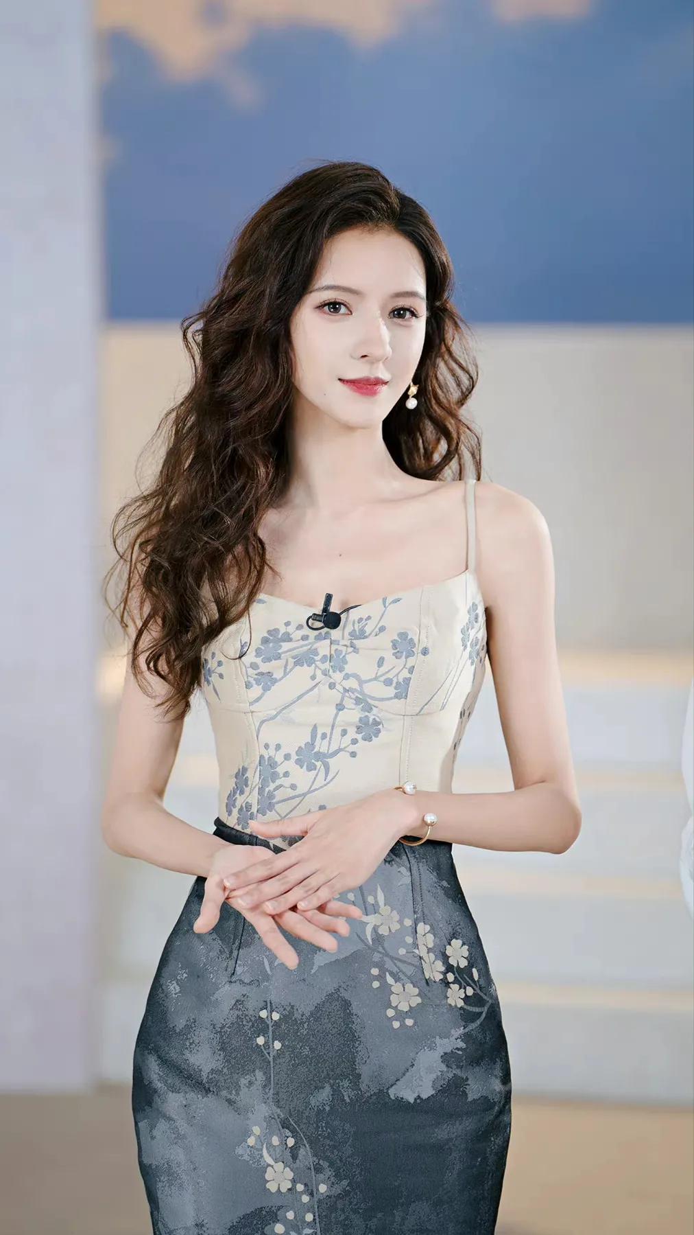 Zhang Yuxi's beautiful wallpaper (3) - iNEWS