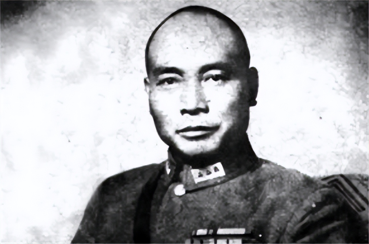 Zhang Lingfu died, Jiang Jieshi beat Tang Enbo to the brink of blood in ...