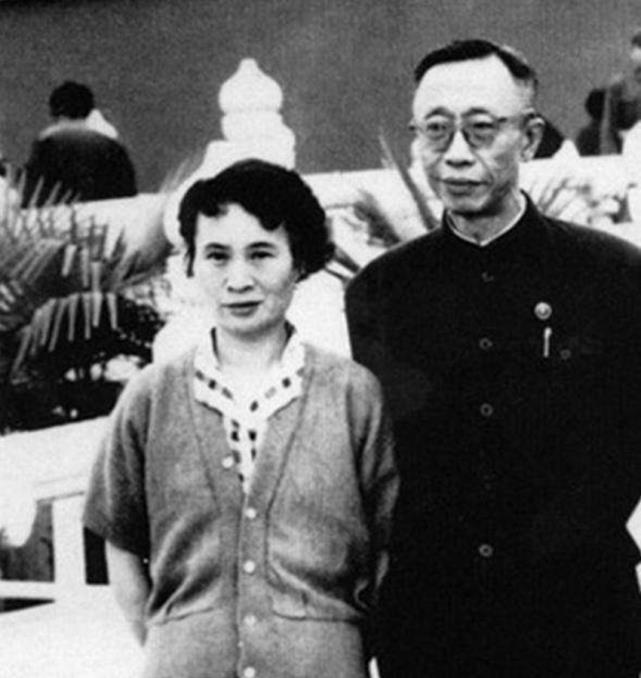 When Puyi died, he had nothing. Why did his wife receive a valuable ...