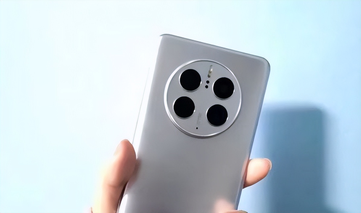 I used the iPhone 14 and Huawei Mate50 for 3 days, I returned the Mate50, and I am not happy ...